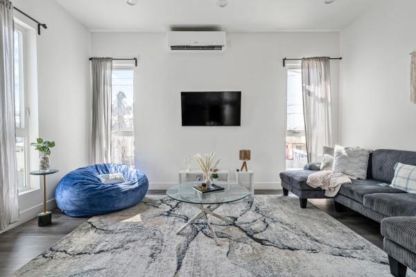 Stylish 4br W Parking, Near Usc, Dtla And Expo Park - South Los Angeles - Los Angeles