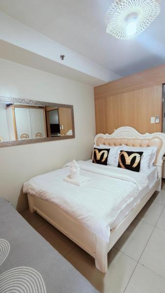 Shell Residences Moa - Josh Staycation - Metro Manila