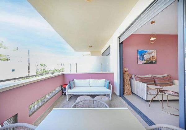 Cozy 2br With Balcony And Mamad On Dizzengoff By Holyguest - Tel Aviv-Yafo