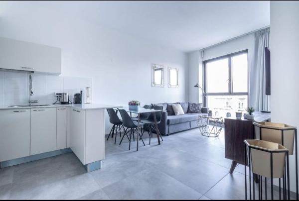 Stylish 2br Apartment With Parking & Views In Jaffa Street - Jerusalem