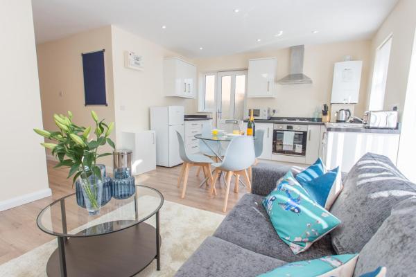 Spacious Comfortable 2 Bed Apartments In Oxford, Free Parking, Ox2 Easy Access To City Centre & Hospitals - Oxford