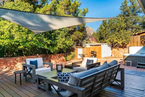 Red Rock Retreat With Amazing Patio And Hot Tub For Family - Sedona, AZ