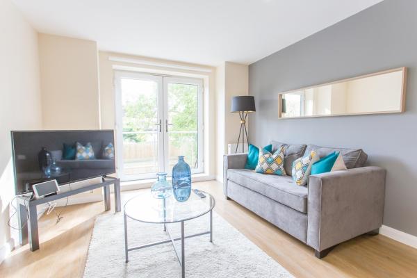 Modern Comfortable 2 & 3 Bed Apartments, Free Parking, Wifi, Headington, Close To Hospitals, Science Park & Brookes University - Oxford