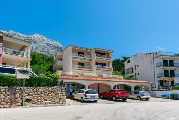 Apartments Nada - Brela