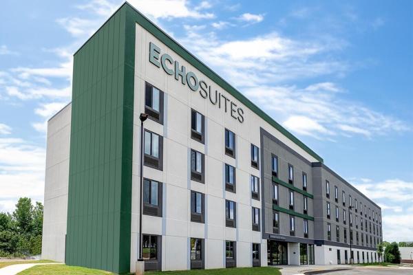 Echo Suites Extended Stay By Wyndham Naples - Vineyards, FL