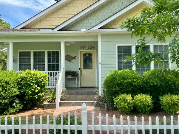 Artists Cottage Bed & Breakfast - North Carolina