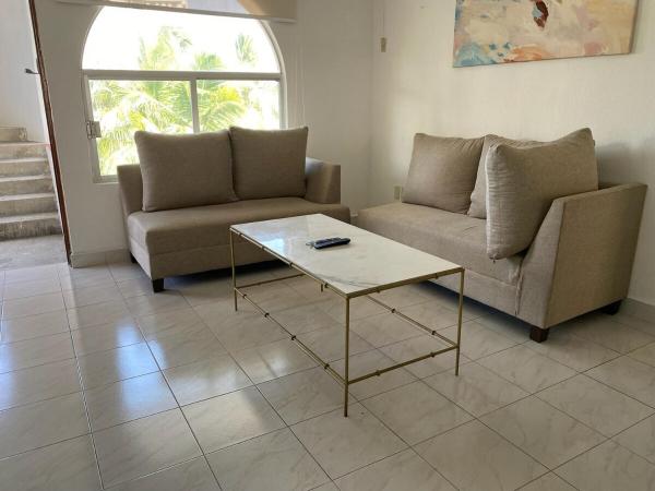 Family Apartment 2 Bedrooms Pool 2 Blocks From The Beach - サカテカス