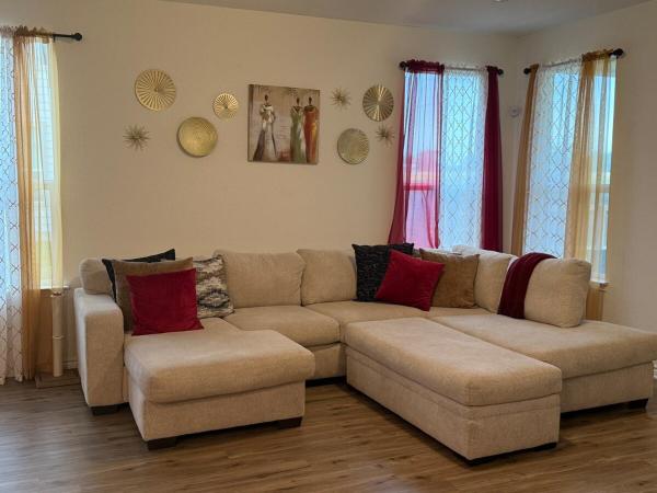 Perfect Family Getaway Sleeps 12 - Seguin