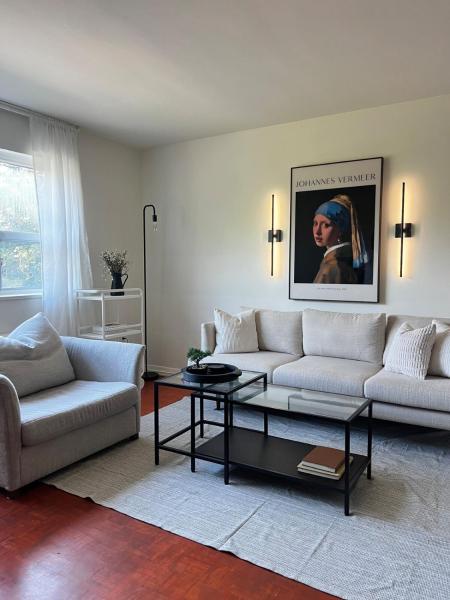 Upper Beaches Apartment - Toronto, ON