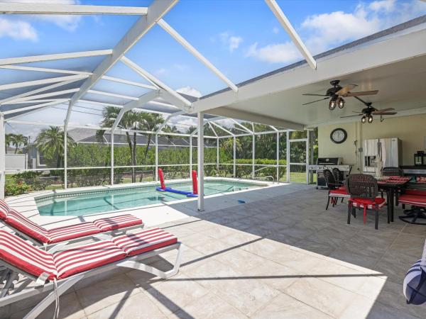 Ruby's Tropical Oasis, Amazing Indoor-outdoor Living Space - Sanibel, FL
