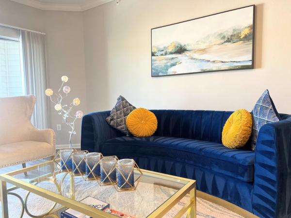 Dulles Corner Escape - 5 Min From Airport - Ashburn, VA