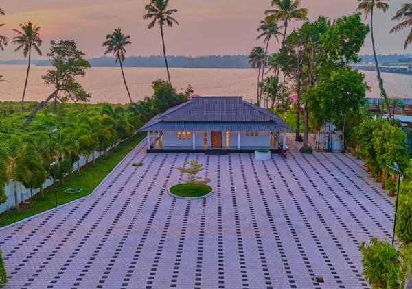Ashtamudi Lake Villa By Voye Homes - Pet Friendly & Events Welcome - Kollam