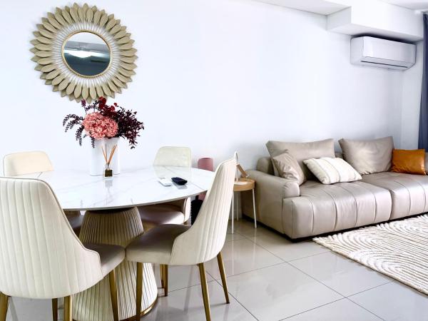 Free Ac,wifi & Parking, Close Shopping And Station - Sydney