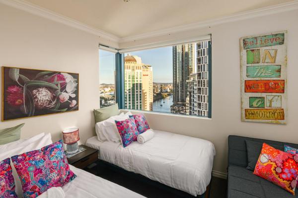 Indigescapes River Views Brisbane Sleeps 6 Includes Carpark - Brisbane
