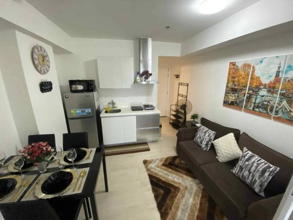 Condo In Paranaque City Homes Azure - Taguig