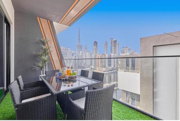 Water Dream With Burj Views Sleeps 4 - Dubai