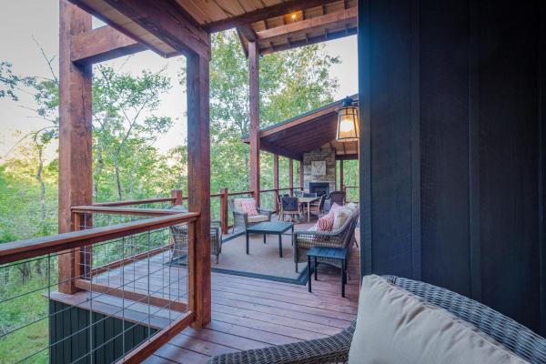 Blackberry Jam - Broken Bow, OK