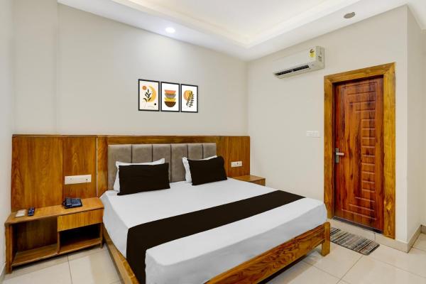 Townhouse Varanasi City Station Formerly S Kumar Inn - Mughalsarai