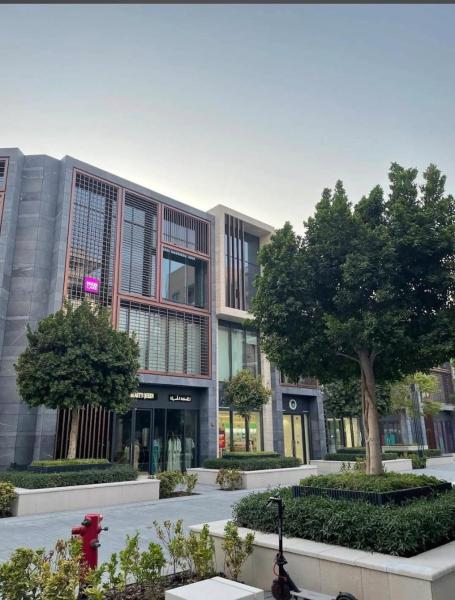 استوديو فاخر مفروش في الشارقة الزاهية - United Arab Emirates