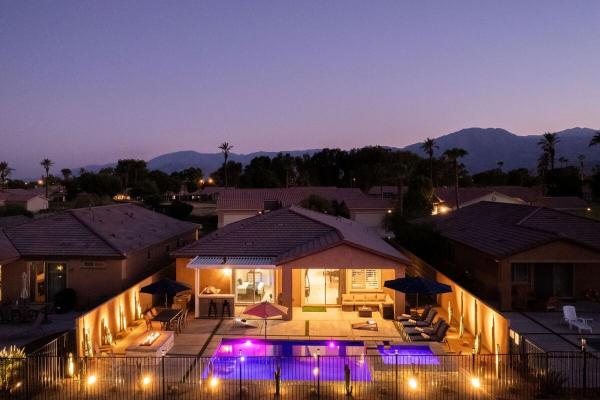 New Sunset Palms, Ac Gameroom, Pool, Spa, Ev Charger - Indio, CA