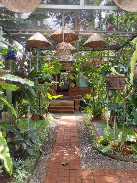 Buratwangi Joglo House - Seminyak