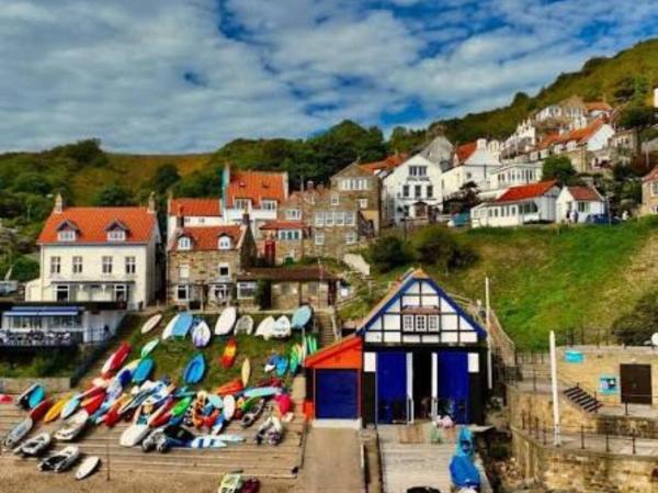 Roe Deer Lodge With Wood-fired Hot Tub - Alum House Litlebeck, Whitby - Sandsend