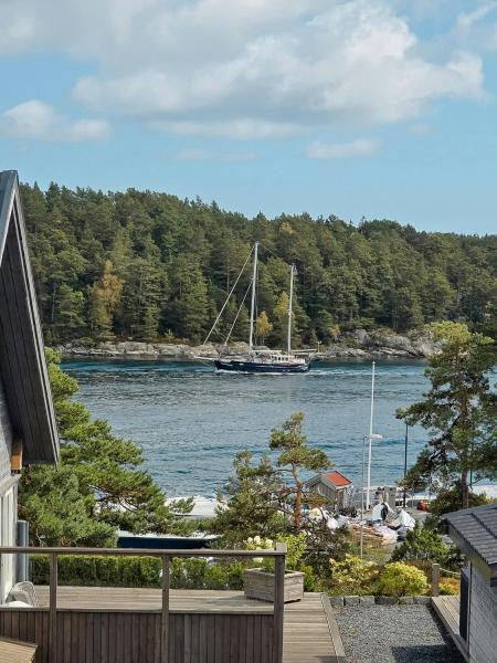 Holiday Home With Royal Ship Views In Hagefjord - Gjeving