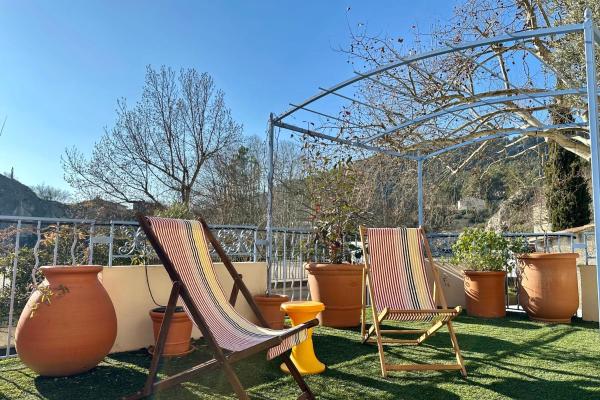 Comme Chez Mémé House With Terrace In The Center - Gordes