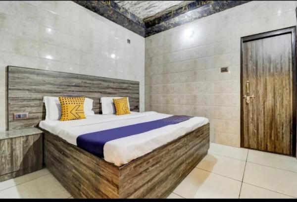 Ghanshyam Lodge Unit 1 - Ghaziabad