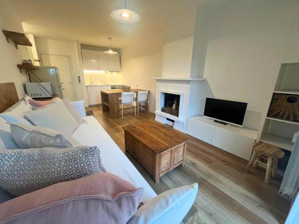 Appartamento Elegante Con Servizi In Oasi Verde - Caspoggio