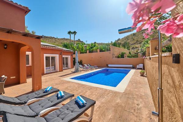 Casa Solera, Luxe Nieuwe Villa Busot, Alicante - Alicante