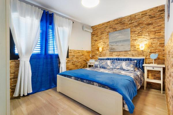 Plus Romance - Puerto del Carmen