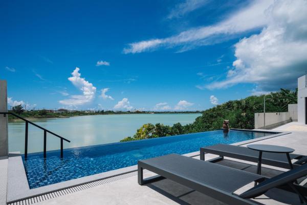 Villa M Bayfront Yonaha -Pool&sauna Retreat- - 宮古島