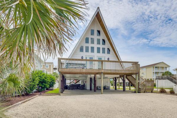 Unique A-frame Beach House The Beacon At Oib - Ocean Isle Beach, NC