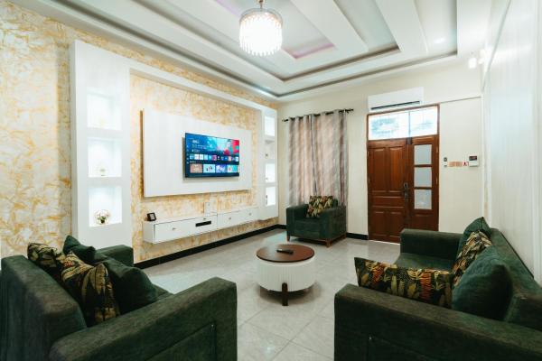 Adizo House - Beach Close - Ac - Wifi - Washingmachine - Dar es Salam