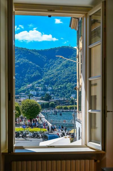 One Only Lake View Apartment In Central Como - Como