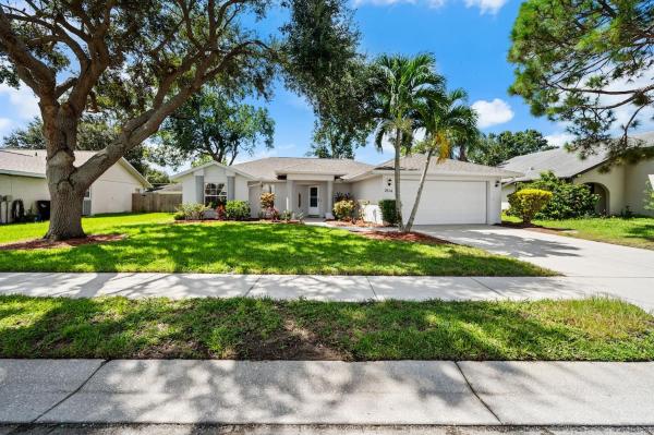 Grand Opening Vacation Rental Single Family Home - Bradenton, FL