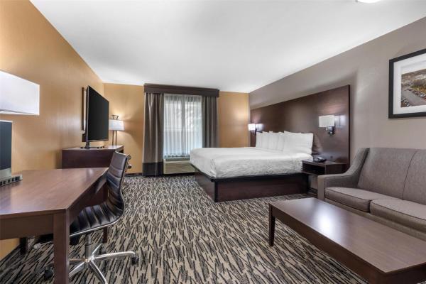 Best Western Plus Denton Inn & Suites - Denton