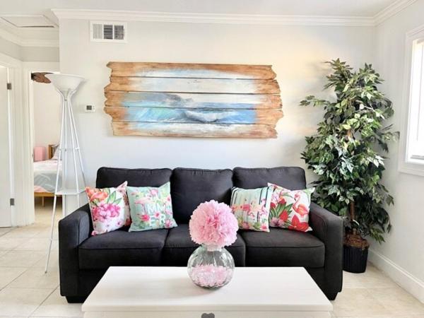 Flamingo Cottage 2 Bedroom - Stuart, FL