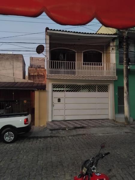 Casa Bem Próxima A Feira Livre E Do Santuário - Aparecida