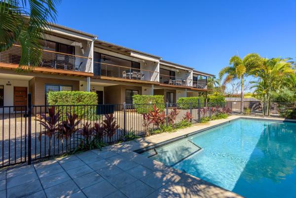 Rainbow Surf 1 - Rainbow Beach - Aircon - Pool - Walk To Beach - Wifi - Rainbow Beach