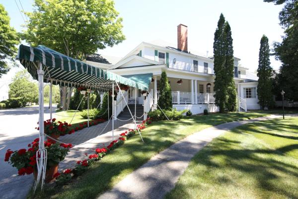 Colonial Inn Harbor Springs - Petoskey, MI