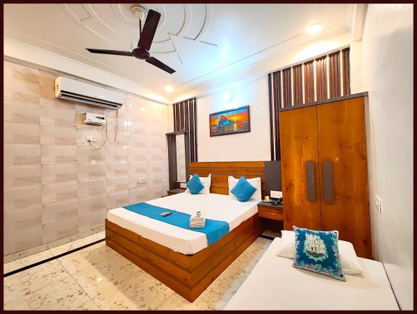 Hotel Ayodhya Kaveri Palace Near 100m Ramjanambhoomi - Ayodhya