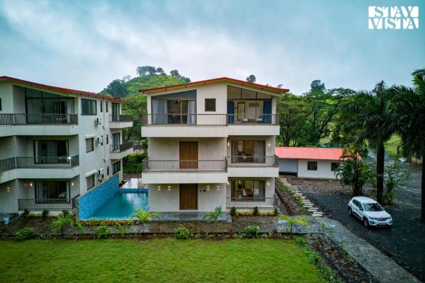 Stayvista At Mount Bliss With Mountain Views, Ac, Wifi - Igatpuri