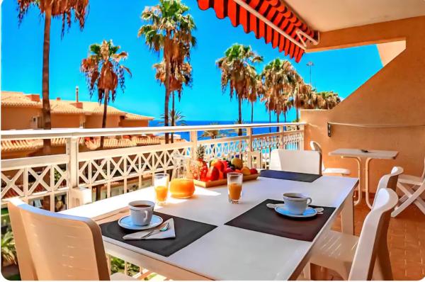 Magnificent Beachfront Apartment - Teneriffa