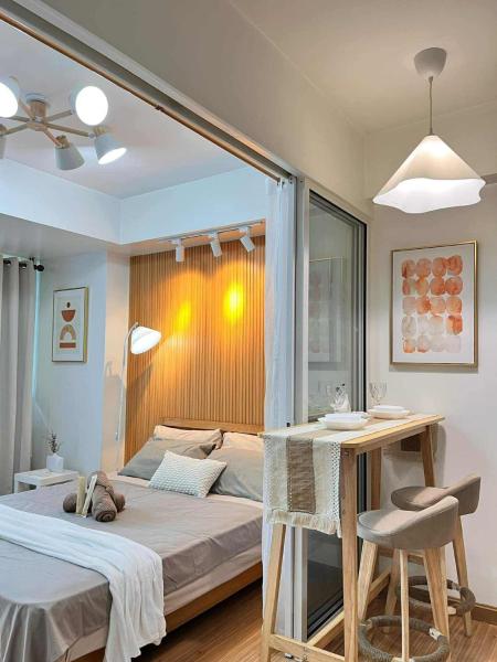 Azure Staycation By Deluxe Enclave - Parañaque