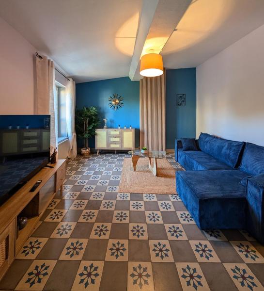 T2 Tout Confort, Cité, Parking - Carcassonne