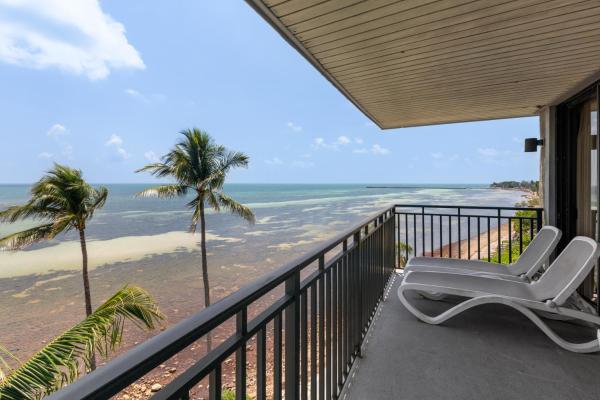 Tom's Oceanfront Penthouse - Key West, FL