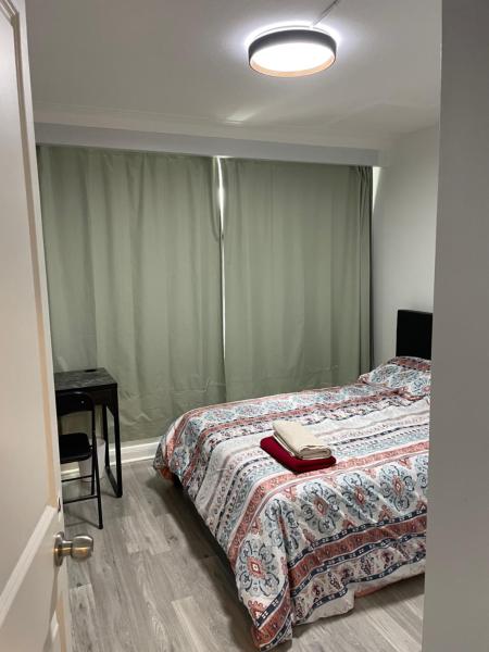 Toronto Full Bed In A Room - Midtown - トロント
