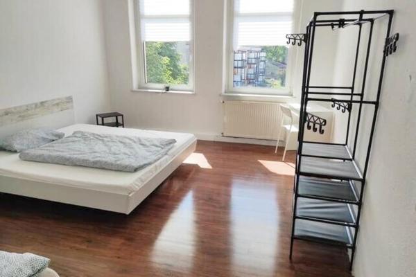 Nice Apartment With Balcony & Garden N1l - Zeitz